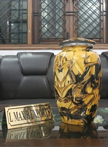 Adult Urns At Rs 1000 Burial Urns In Moradabad Id 2855408014433
