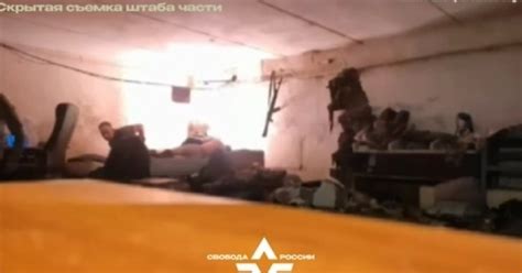 뒤통수 맞은 푸틴…러 병사 자군 기지 폭파 후 우크라로 망명[포착] 영상