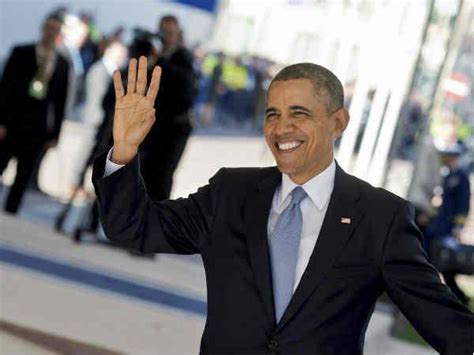 Itc Maurya Staff Not Allowed Mobile Phones During Obama Stay Oneindia