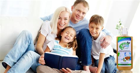 กรีนวอช เพื่อครอบครัวที่คุณรัก กรีนวอช เป็นน้ำยาทำความสะอาดชีวภาพเอนกประสงค์ ซักผ้า ล้างจาน ถู