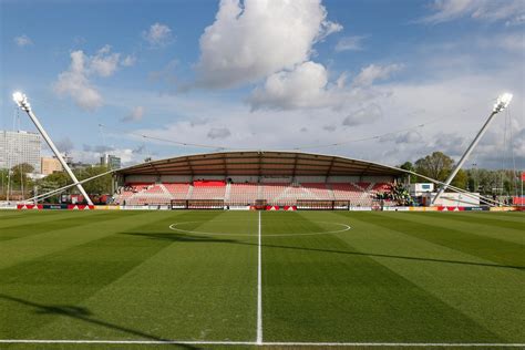 Gullit Ziet Probleem Bij Ajax Waar Is Die Beroemde Opleiding Gebleven