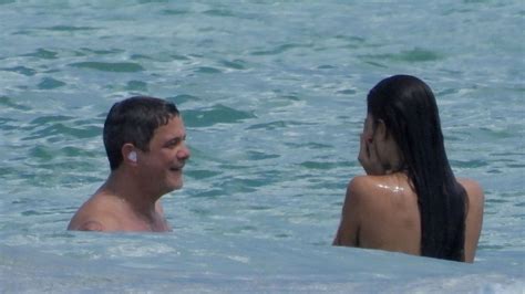 Las Fotos De Las Candentes Vacaciones De Alejandro Sanz Con Su Nueva Novia En Tulum Infobae