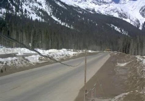 Highway 1 Through Rogers Pass Reopen After Avalanche Mitigation Bc