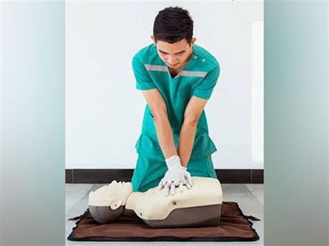 A Coworkers Heroic Cpr And Aed Deployment Saves A 52 Year Old Man From