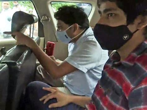 Sushant Singh Rajput Death Case Cbi Team Reaches Actor Bandra Residence