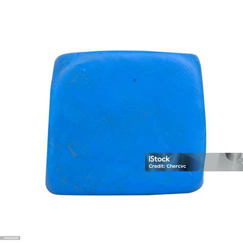 白い背景にプラスチシンブルーの正方形 1 つ まぶしいのストックフォトや画像を多数ご用意 まぶしい アイデア インターネット