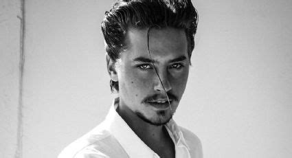 cómo se llama la novia de Cole Sprouse Terra