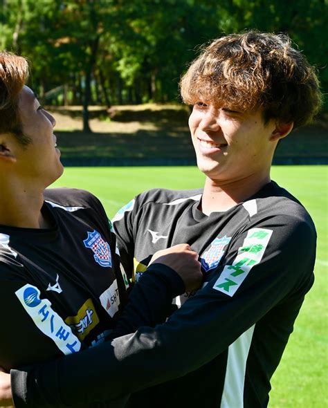 ヴァンフォーレ甲府公式 1017 Training 中山陸 村上千歩 関口正大 井上樹 林田滉也 佐藤和弘 小林岩