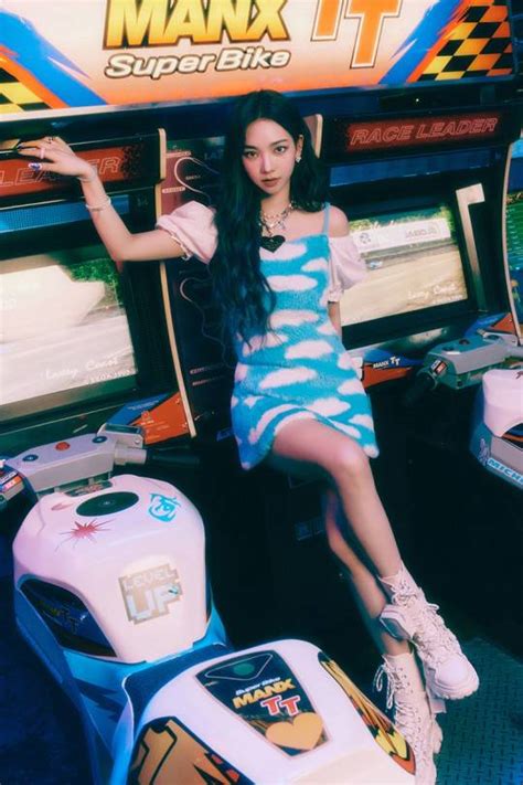 好甜的吒妹！aespa迷你二辑《girls》概念照曝光 搜狐大视野 搜狐新闻