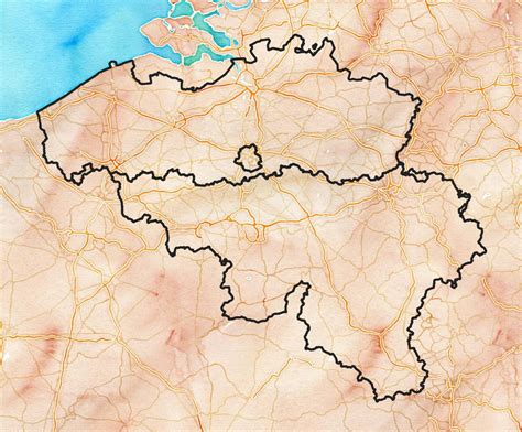 How To Cede Overlapping Area In Polygons In Qgis To One Of The Polygons