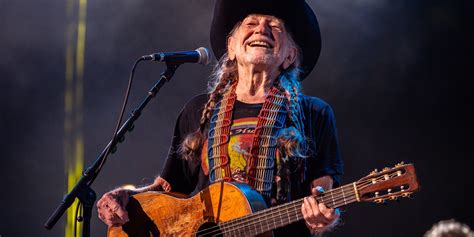 10 Oldest Grammy Winning Artists Ranked