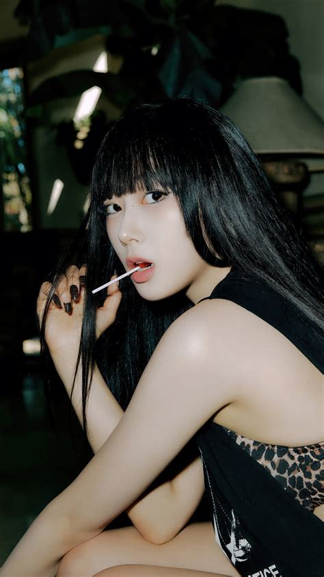 Giselle Aespa Spicy 4k 5971k Wallpaper Pc Desktop