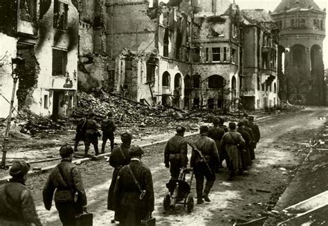 Nr 015D Festung Breslau 1945 Wycieczka meleksem 2h Wrocław City Tour