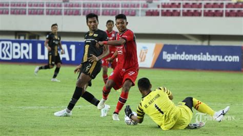 Dedik Setiawan Bawa Arema FC Menang Atas Persis Solo TribunNews