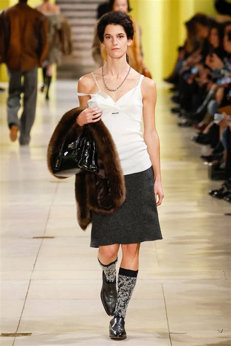 Miu Miu 2025 26 Autumn Winter 049｜miu Miu（ミュウミュウ）／2025 26 Autumn Winter Collection Otona Muse