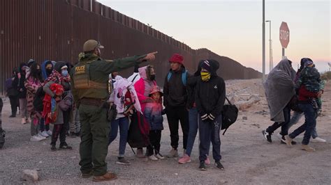 Activistas En Tijuana Critican Abandono De Amlo A Mexicanos Deportados