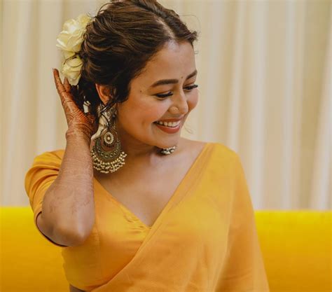 Neha Kakkar Height Without Shoes How Tall Is The Singer Neha Kakkar