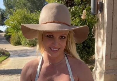 Britney Spears Memoir The Woman In Me Dropping In October