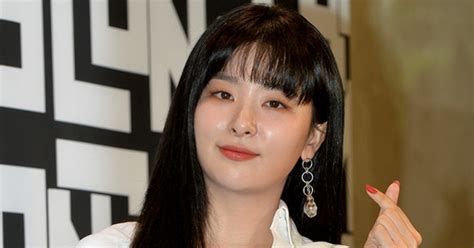 [포토] 슬기 시크한 손하트