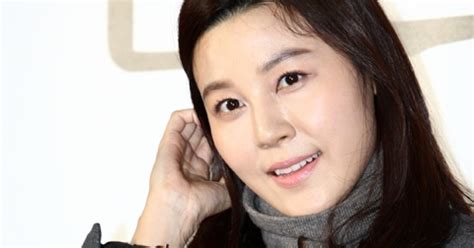 김하늘 지난달 연애 공개한 남자친구진지한 만남 바로 결혼으로 이어져