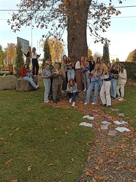 KONKURS CZYTELNICZO FOTOGRAFICZNY KSIĄŻKA Z KLASĄ NORWID
