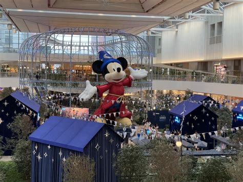 [서울 일상] 더현대 디즈니 팝업스토어 대형 미키 마우스 겨울왕국 토이스토리 마블 어벤져스 스타워즈 등 디즈니의 다양한 포토존과 굿즈가 한곳에 모인 디즈니 팝업