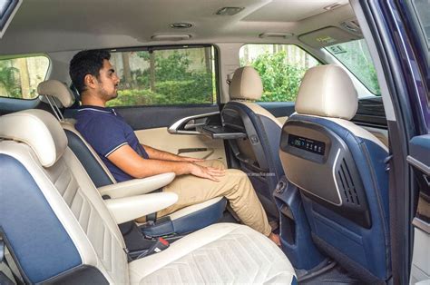 Maruti Suzuki Xl6 Vs Kia Carens Mpv Comparison Price Design Interior