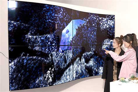 Lgd 英 왕립예술학교와 Oled 디지털아트전 공동 개최 전자신문