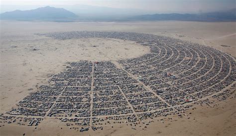 Burning Man Photos A 31 Year Evolution Business Insider