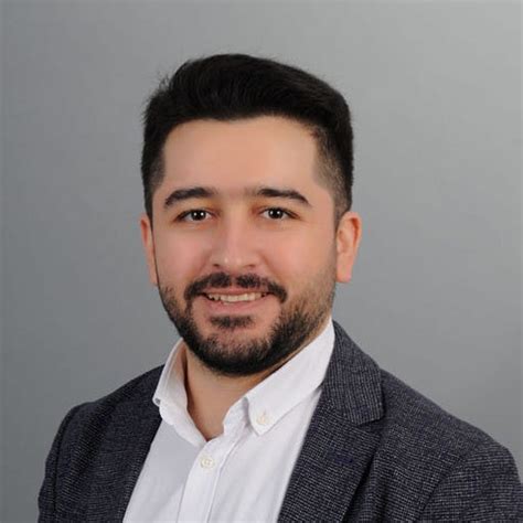 Salih Karahan Medium