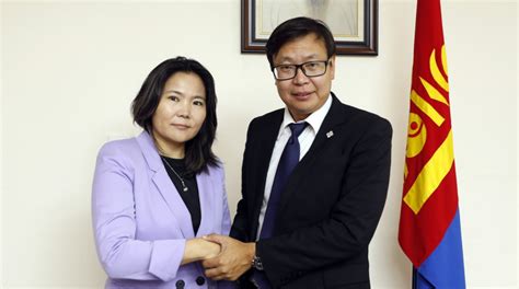 Боловсролын сайдын зөвлөхөөр О Цэцэгбалыг томилжээ