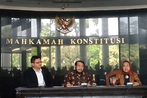 Anwar Usman Didesak Mundur Dari Jabatannya Ini Tanggapan MK Halaman