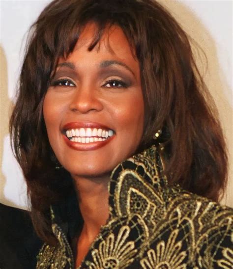 Whitney Houston On Instagram Her Smile Was Everything 1994 😩 Subscribe To Thiswhitney To