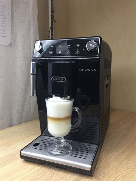 Кофемашина Delonghi Autentica в идеальном состоянии, итальянской сборки