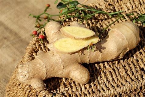 15 Natural Remedies To Get Rid Of Flatulence For Good