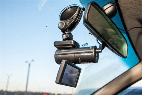 Как выбрать видеорегистратор для автомобиля: параметры и советы по ...