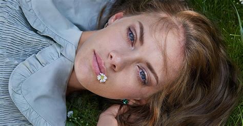 Julia Schauer From Wels Is The “queen Of Lipsticks” Archyde