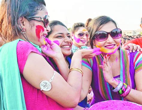 Holi Fervour Grips Twin Cities Telegraph India