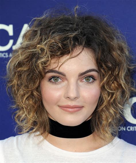 Camren Bicondova Hairstyles And Haircuts Hair Ideas
