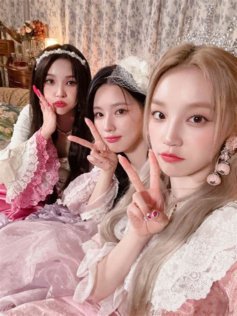 Pin Auf G I DLE