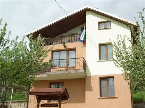 Къща за гости Родопчанка село Писаница Община Смолян