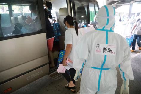 交大医学院援琼医疗队收治的首批患者出院 上海交通大学医学院精神文明网