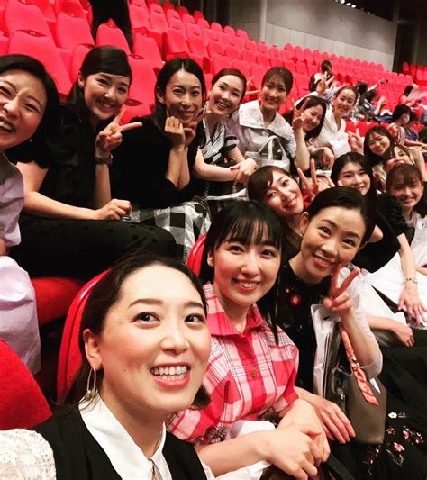 七瀬りりこさんのインスタグラム写真 七瀬りりこinstagram「我が母校 「宝塚音楽学校創立110周年」の式典へ行って参りました