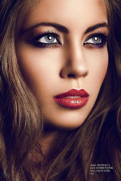 Hottest Smokey Eyes 40 Pics