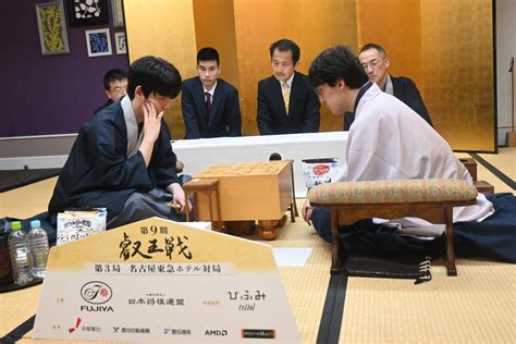 【叡王戦】伊藤匠七段タイトル初奪取王手 終盤1分将棋しのぎ、藤井聡太8冠を初かど番に追い込む 社会写真ニュース 日刊スポーツ
