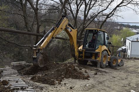 თელავში ჩოლოყაშვილის ქუჩის ნაწილის სარეაბილიტაციო სამუშაოები დაიწყო Knews Ge