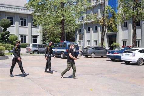 ជនក្លែងជាកងរាជអាវុធហត្ថ និងកាន់កាប់អាវុធខុសច្បាប់ ត្រូវបានកម្លាំងកងរាជអាវុធហត្ថរាជធានីភ្នំពេញ