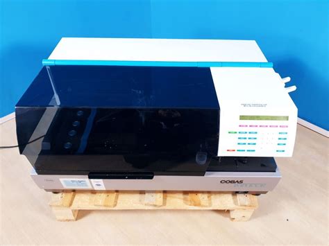 Used Rochecobas Roche Cobas Amplicor Amplification And Detection