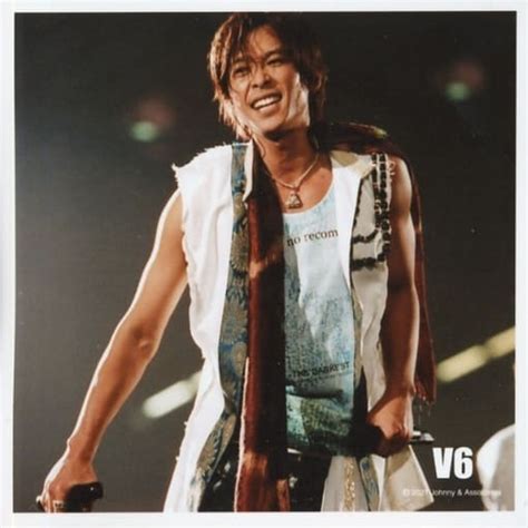 駿河屋 V6坂本昌行ライブフォト・上半身v6 ましかくフォト Live B公式生写真（男性生写真）