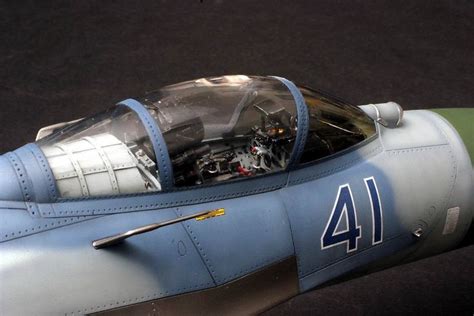 ปกพนโดย Tamura Hideo ใน Aircraft Models